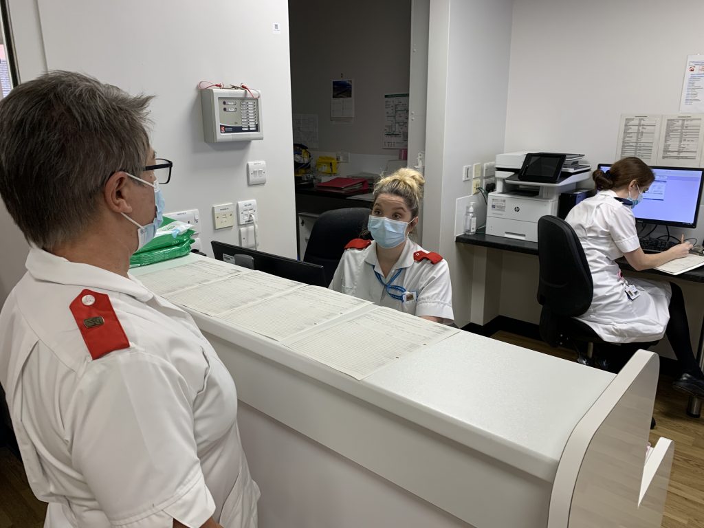 HSCW nurses station discharge lounge (2) - United Lincolnshire Hospitals