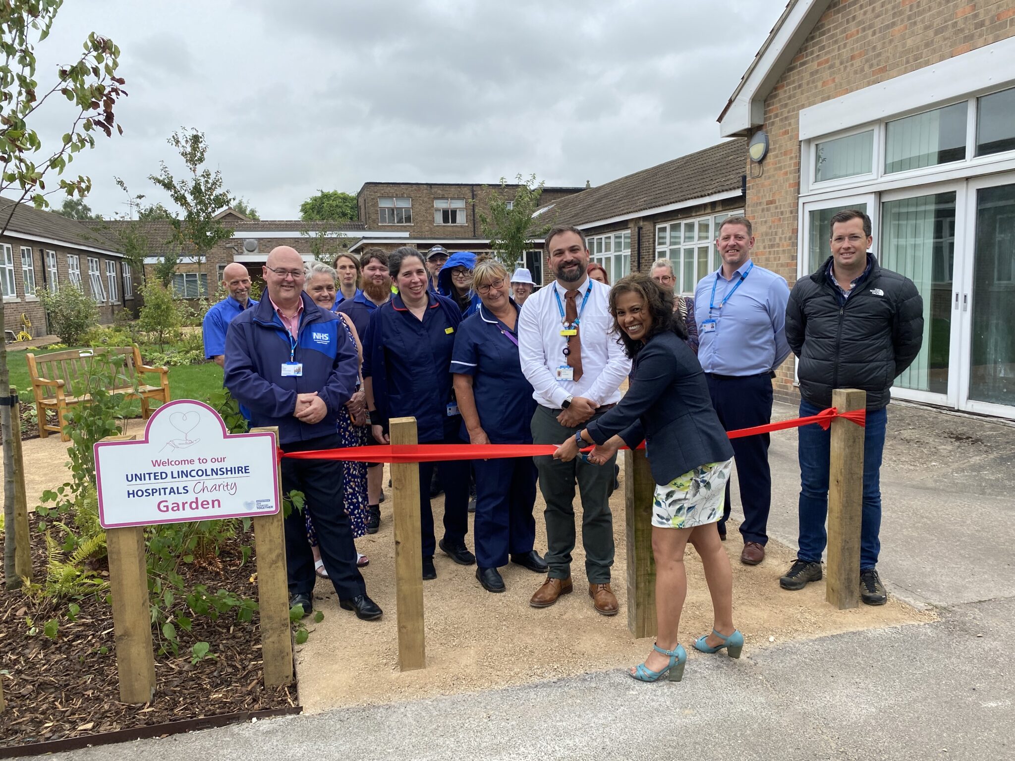New hospital garden provides sanctuary for patients and staff